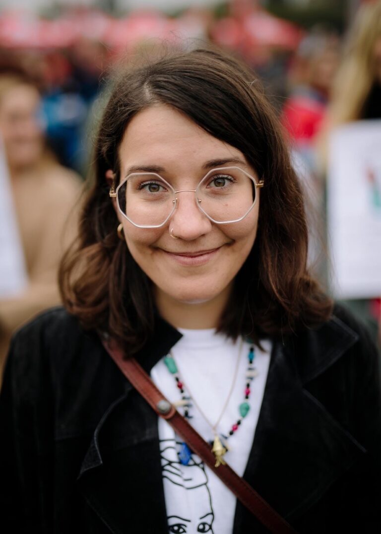 Rachel Walker-Konno – Framer Framed